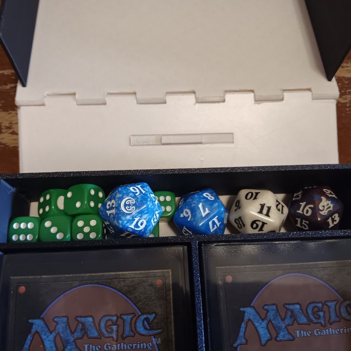 3D Printable MTG Spellbook by Robert Thompson