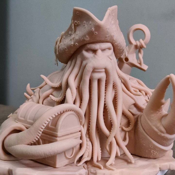 3D Printable Octoman Bust by Nguyên Trần