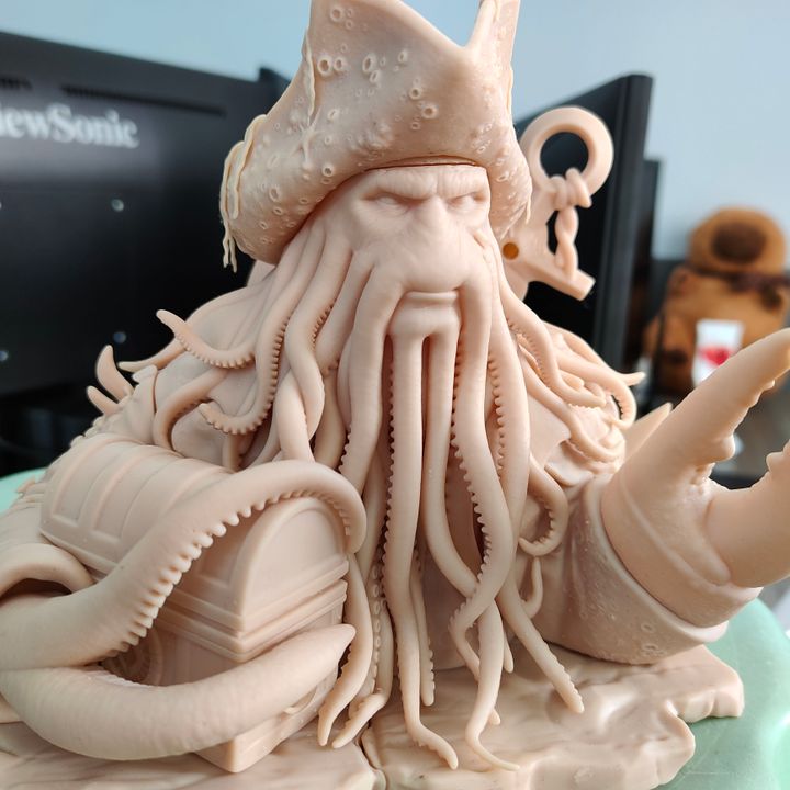 3D Printable Octoman Bust by Nguyên Trần