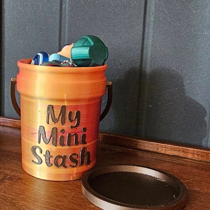 3D Printable Mini Flexi Stash Buckets by Tiffany Drewry