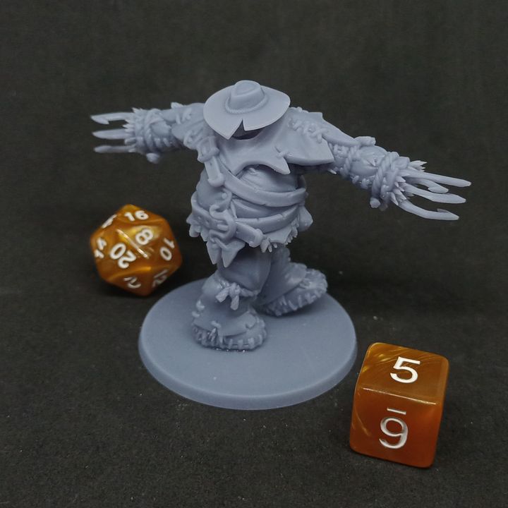3D Printable Trouble at the Farms - Harvester Bot C by Imagine Minis
