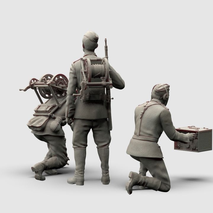 3D Printable German Soldiers radio operator and signalman by 3Dimontis