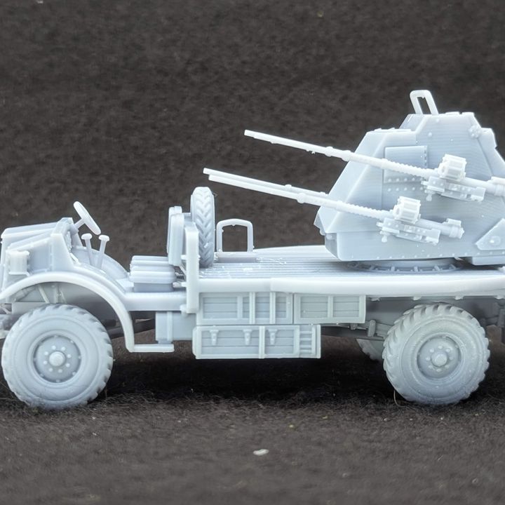 3D Printable CMP F60L with Quad Polsten AA guns (Canada, WW2) by Wargame3d