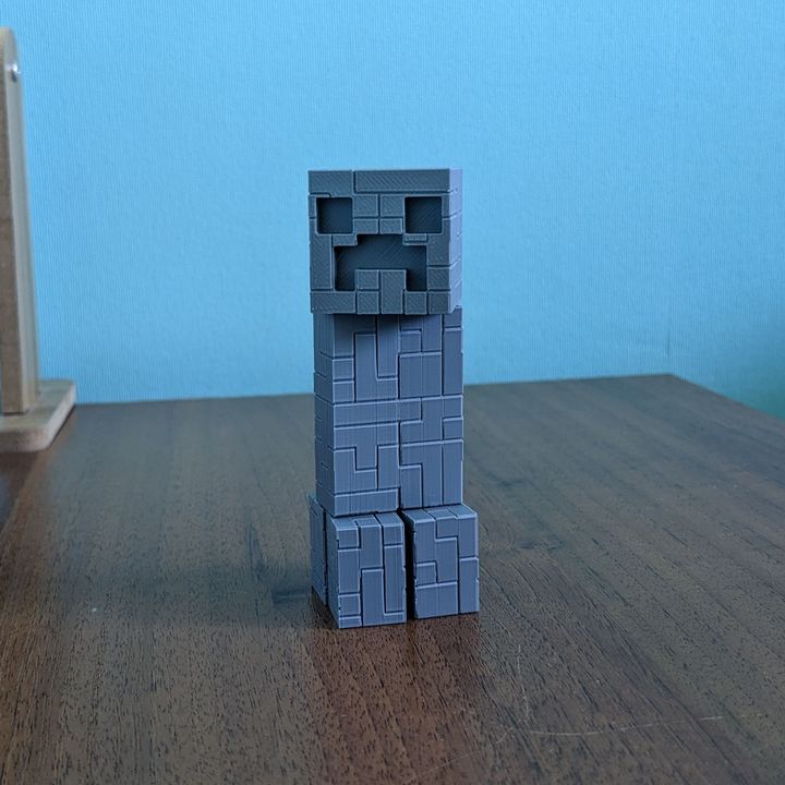 3D Printable Creeper "dance" – Snap Fit Minecraft-Inspired Figure by Daniel