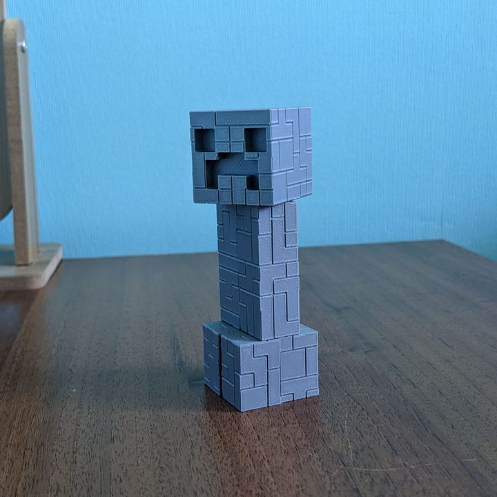 3D Printable Creeper "dance" – Snap Fit Minecraft-Inspired Figure by Daniel