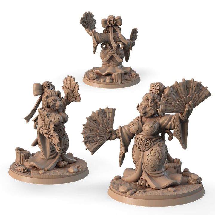 3D Printable Yin Mei Mei, Fan Dancer by Signum Workshop