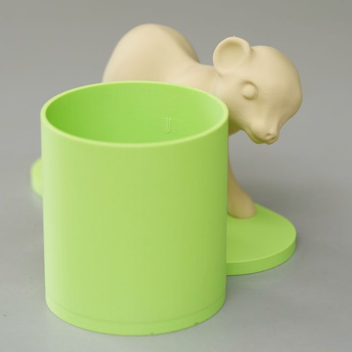 3D Printable Small monkey pen holder by Philippe Barreaud