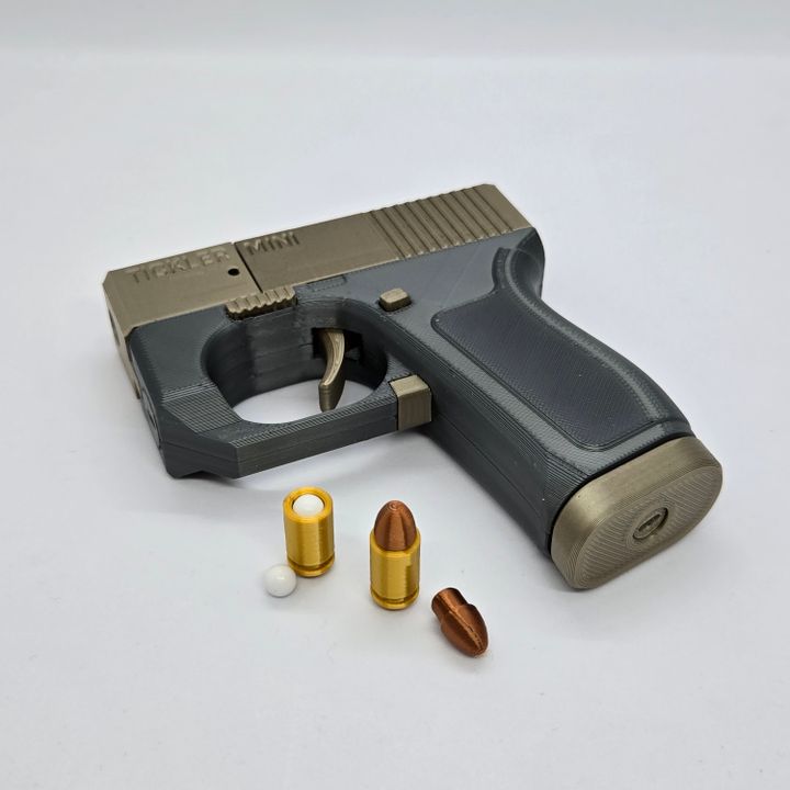 3D Printable Tickler Mini — Shell-ejecting airsoft blaster by Jaatinen3D