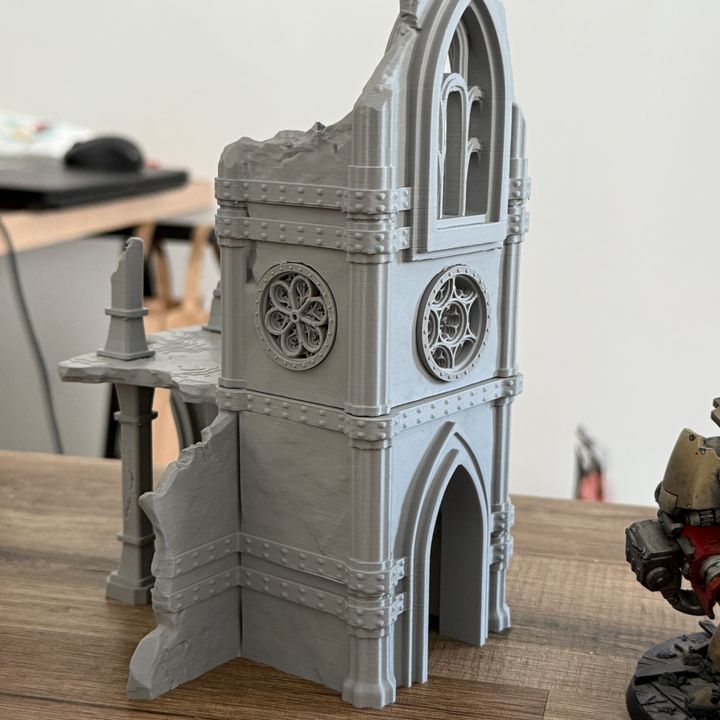 3D Printable Church ruin for board game 28 mm / 32 mm by Mael