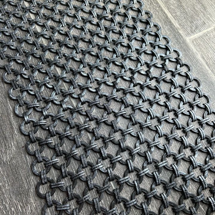 3D Printable Japanese 8-in-2 Chainmail by Propsmaker