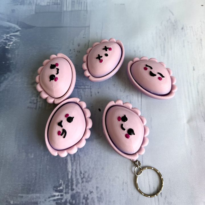 3D Printable Cute Varenik - Clicker | Kawaii Dumpling by ArtiVIVO