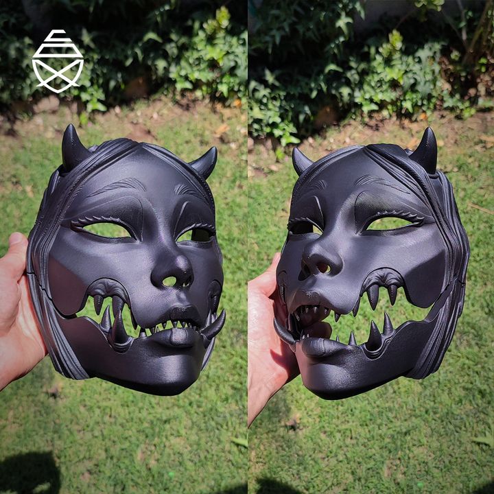 3D Printable Kuchisake Mask by PipeCox