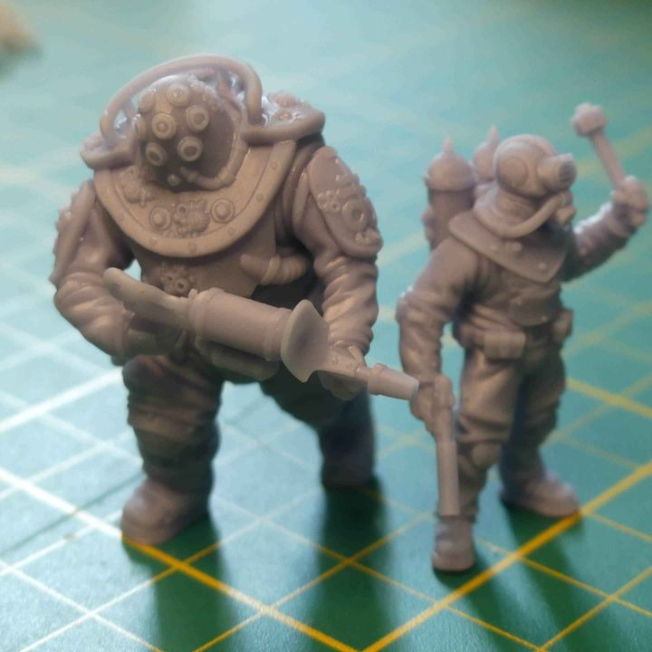 3D Printable CHARYBDIS PELAGIC WANDERERS (Pre-Supported/multiparts) by ...