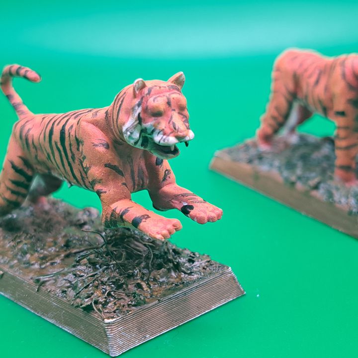 3D Printable Tigers by Amateur Allies