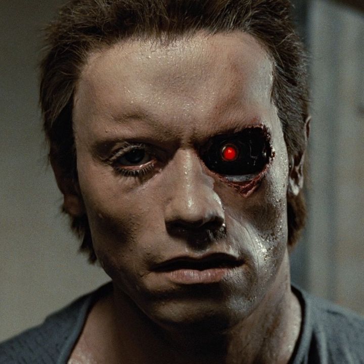 3D Printable T-800 Eye Surgery Pencil Holder by Alex
