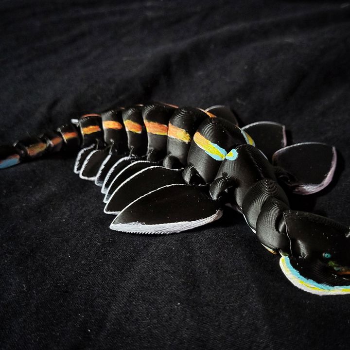 3D Printable Articulated Pinnacarid by MagniModels