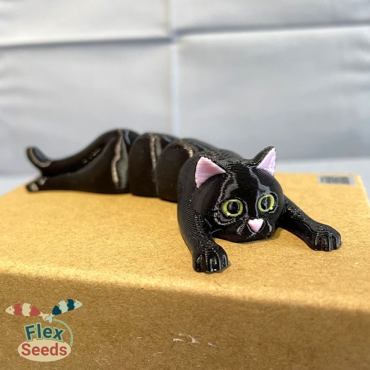 3D Printable Flexi Holding Cat (Print-in-place) by 3D Flexseeds