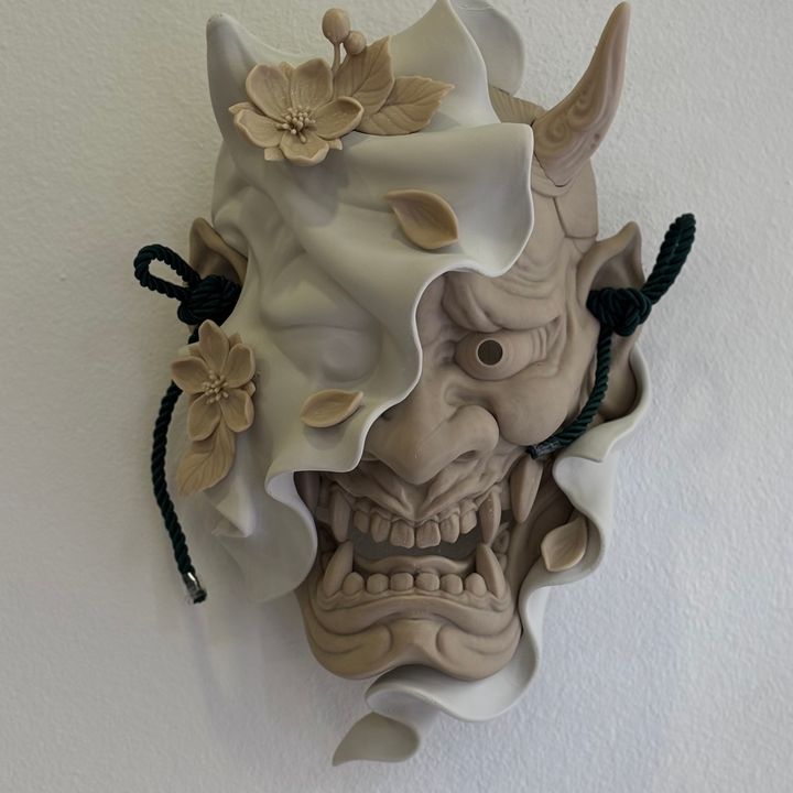 3D Printable hannya mask with complements - sakura, cloth and cutted ...