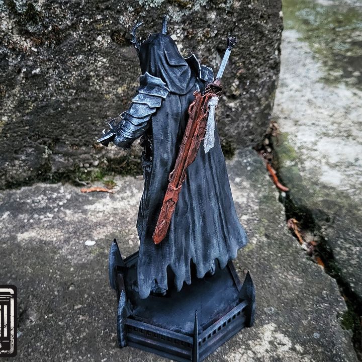 3D Printable Dark Talion's Figure by MagniModels