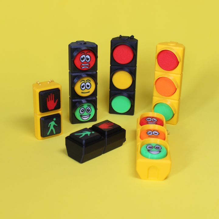 3D Printable Traffic Lights Fidget Clicker - Keychain by Clickify 3D