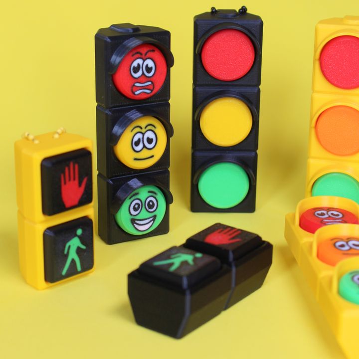 3D Printable Traffic Lights Fidget Clicker - Keychain by Clickify 3D