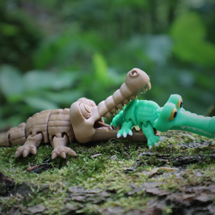 3D Printable Flexi Crocodile - Clip & Keychain by Myron