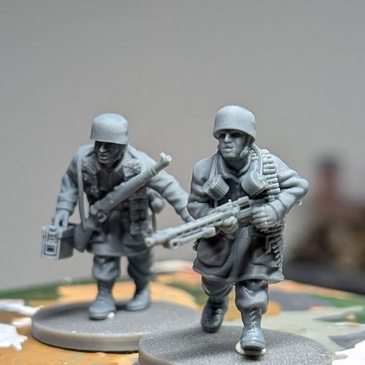 3D Printable WW2 28mm German Fallschirmjager LMG42 Fire Team 7 by ...