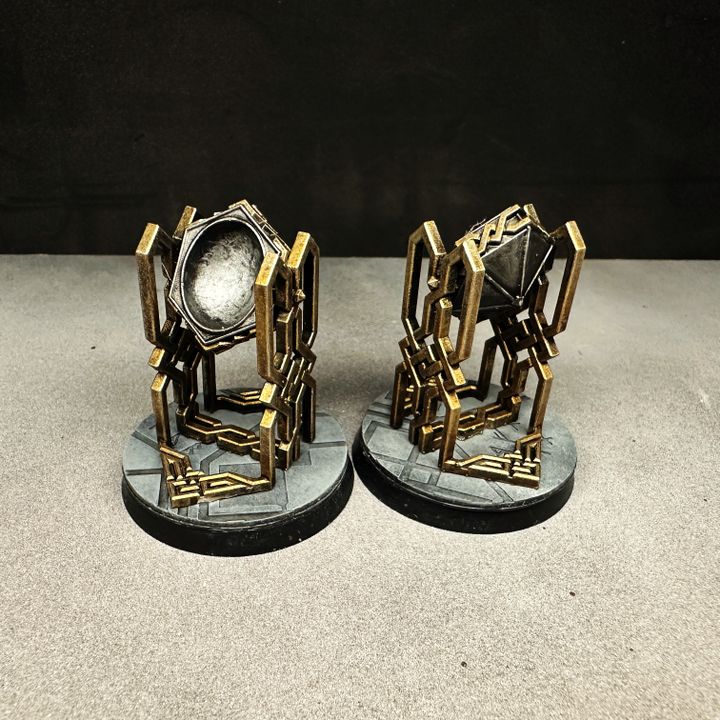 3D Printable Dwarven Mirror by Microforge Minis