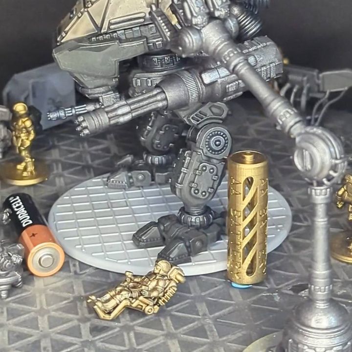 3D Printable 28mm (1/56th Scale) Colonial Viper Suit (Variable Payload ...