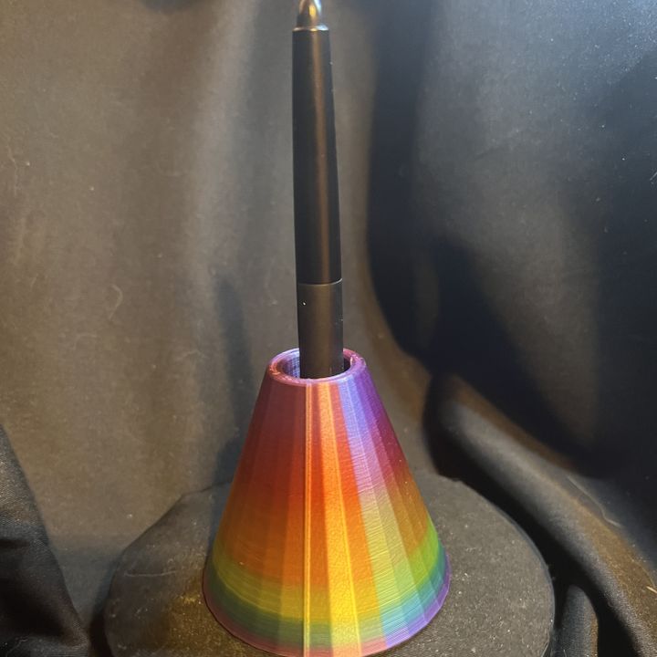 3D Printable Desktop Touch Screen Tablet Pen Holder by Stanley