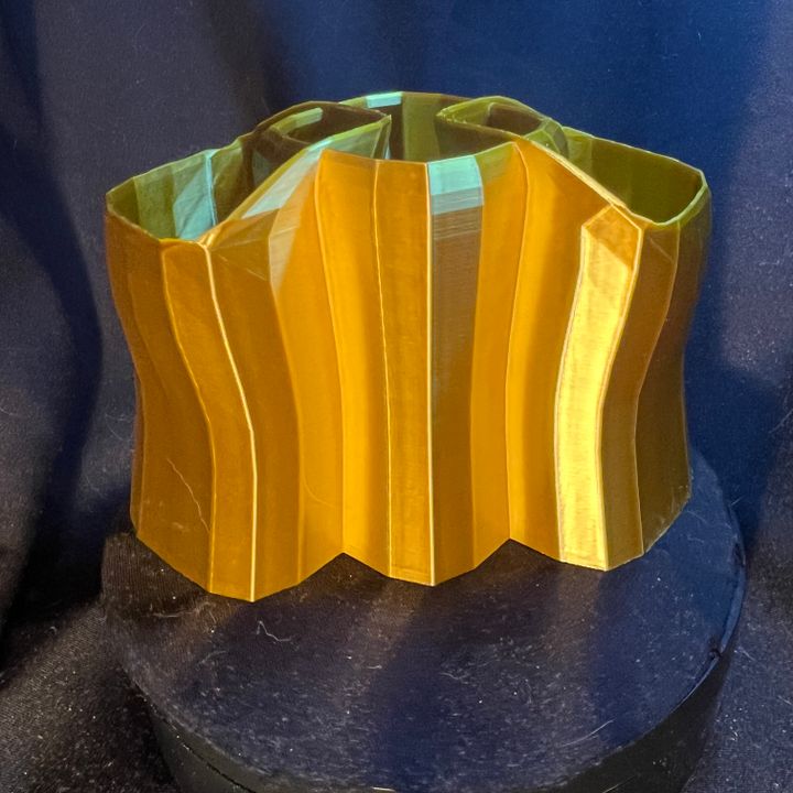 3D Printable Wave Desk Organizer by Stanley