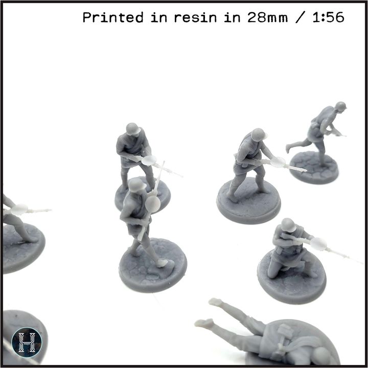 3D Printable Set of 10 WW2 LMG Soviet soldiers (with Degtyaryov DP-27 ...