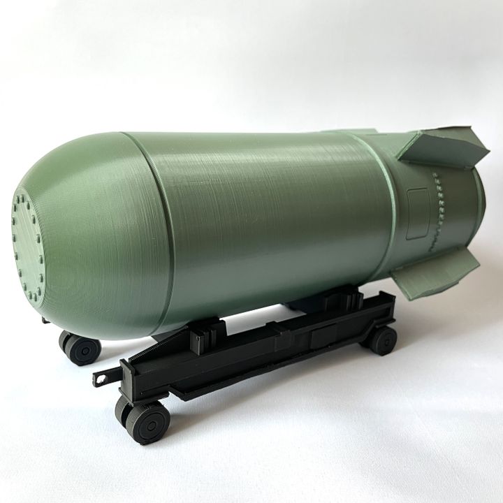 3D Printable B53 Nuclear Bomb – 3D Printed Historical Model by Zanis Eidins