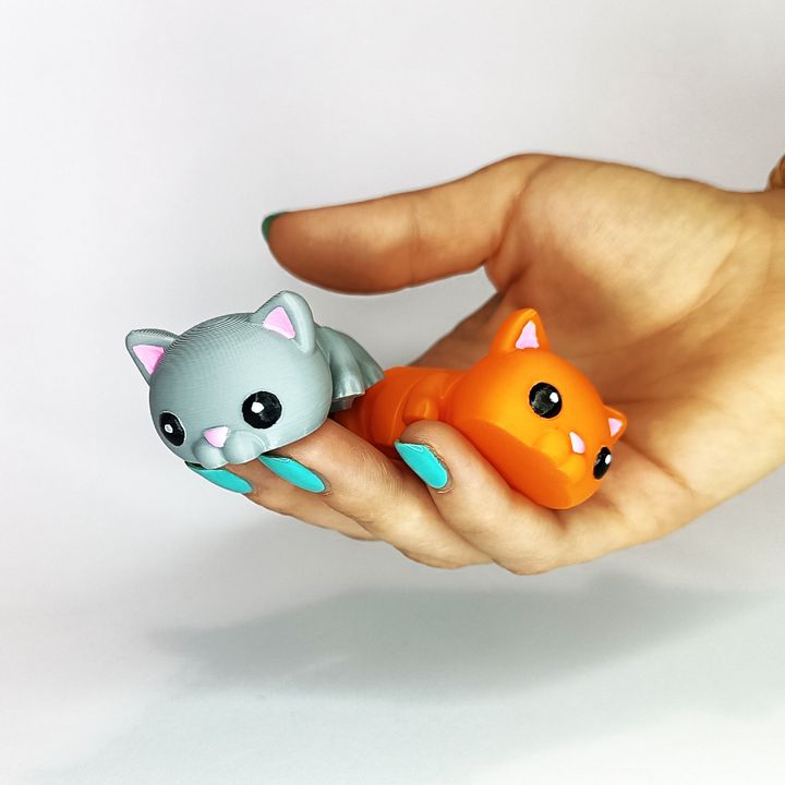 3D Printable Cute Flexi Cat (Keychain & Magnet) 🐱 by Valeria Momo & Mattia