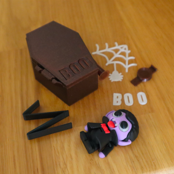 3D Printable MINI Dracula Coffin Surprise by Myron